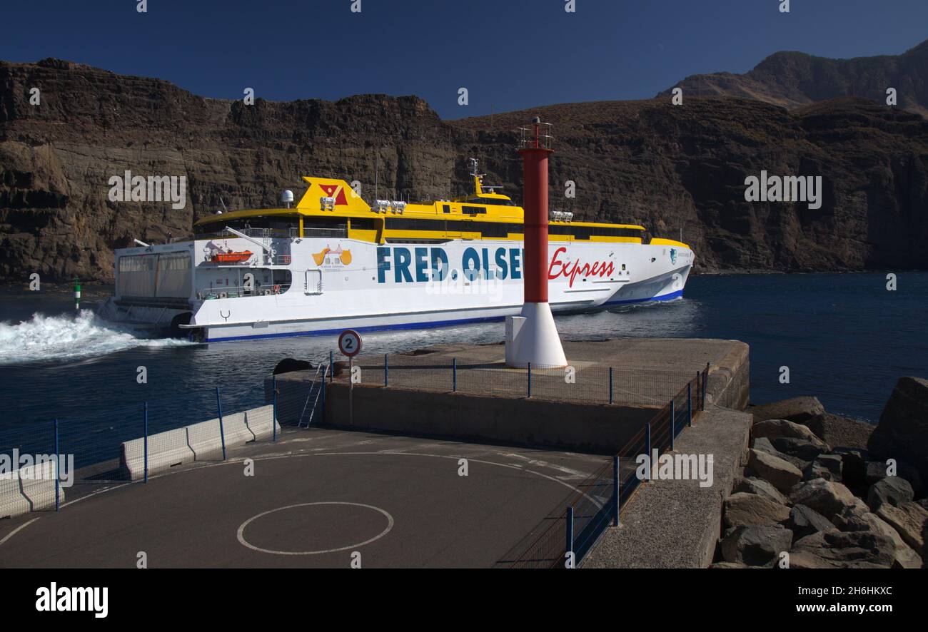 Fast ferry fred olsen express hi-res stock photography and images - Alamy
