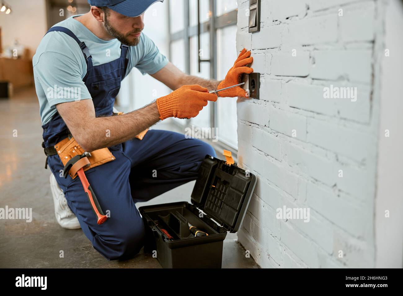 Container socket hi-res stock photography and images - Alamy