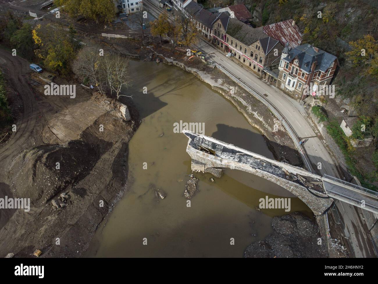 Altenahr, Germany. 05th Nov, 2021. The railway bridge over the river Ahr in Altenahr, destroyed ...