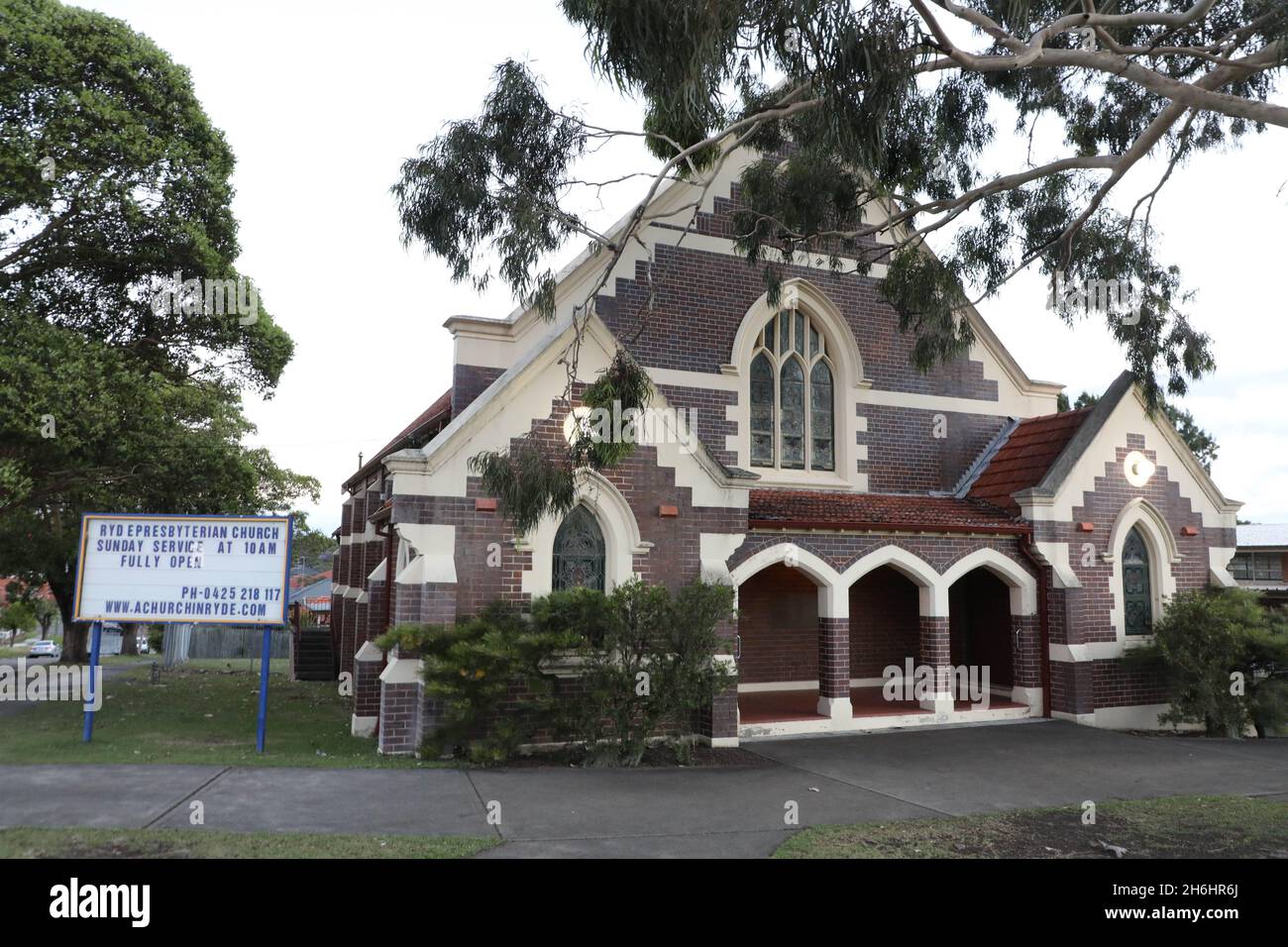 Ryde church hi-res stock photography and images - Alamy