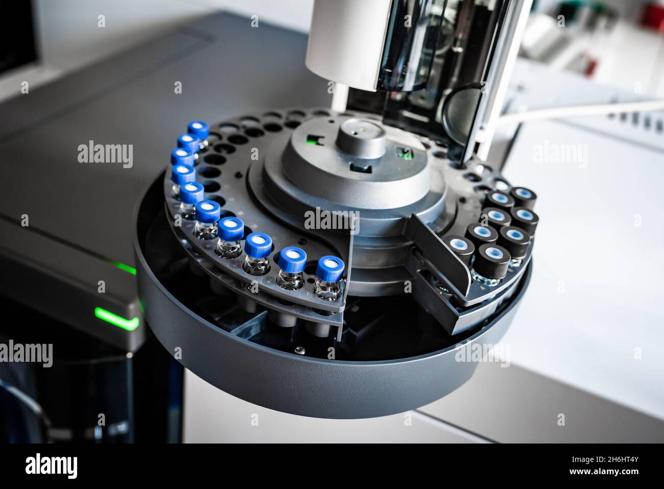 Biochemical analyzer hi-res stock photography and images - Alamy