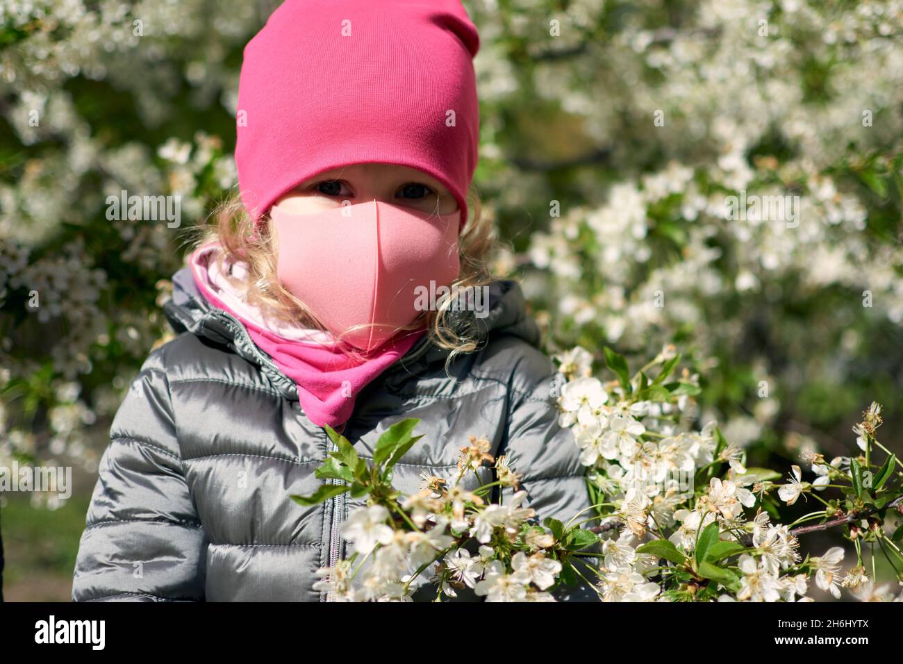 Girl and boy in face mask. Children wear facemask for protect during ...