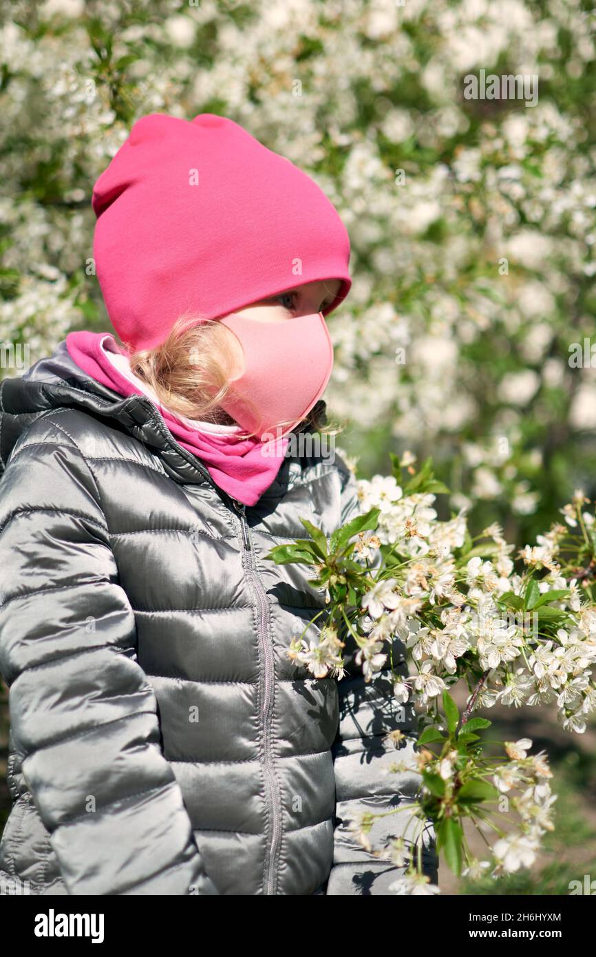 Girl and boy in face mask. Children wear facemask for protect during ...