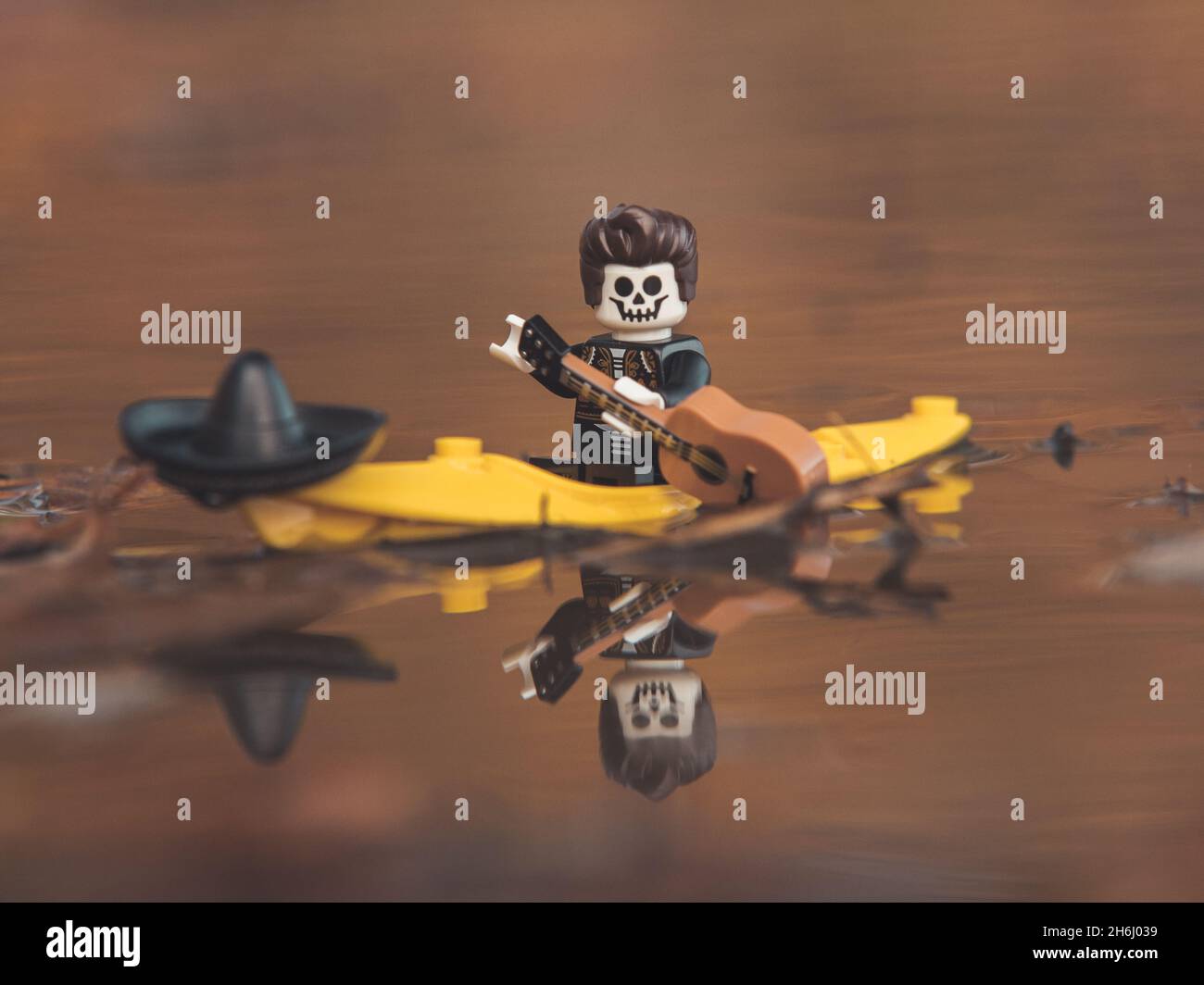 View of lego minifigure Stock Photo - Alamy