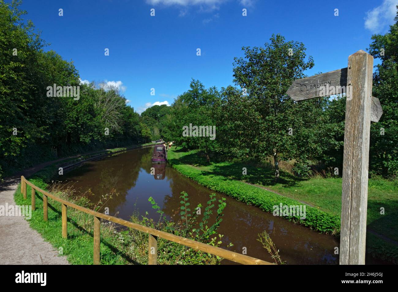 Brecon and Monmouthshire Canal, Brynich, Brecon, Powys, Wales Stock ...