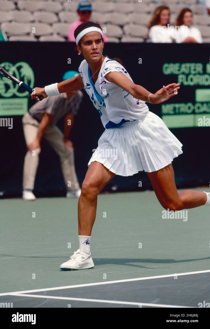 American tennis player Mary Joe Fernandez, Lipton International 1991 ...