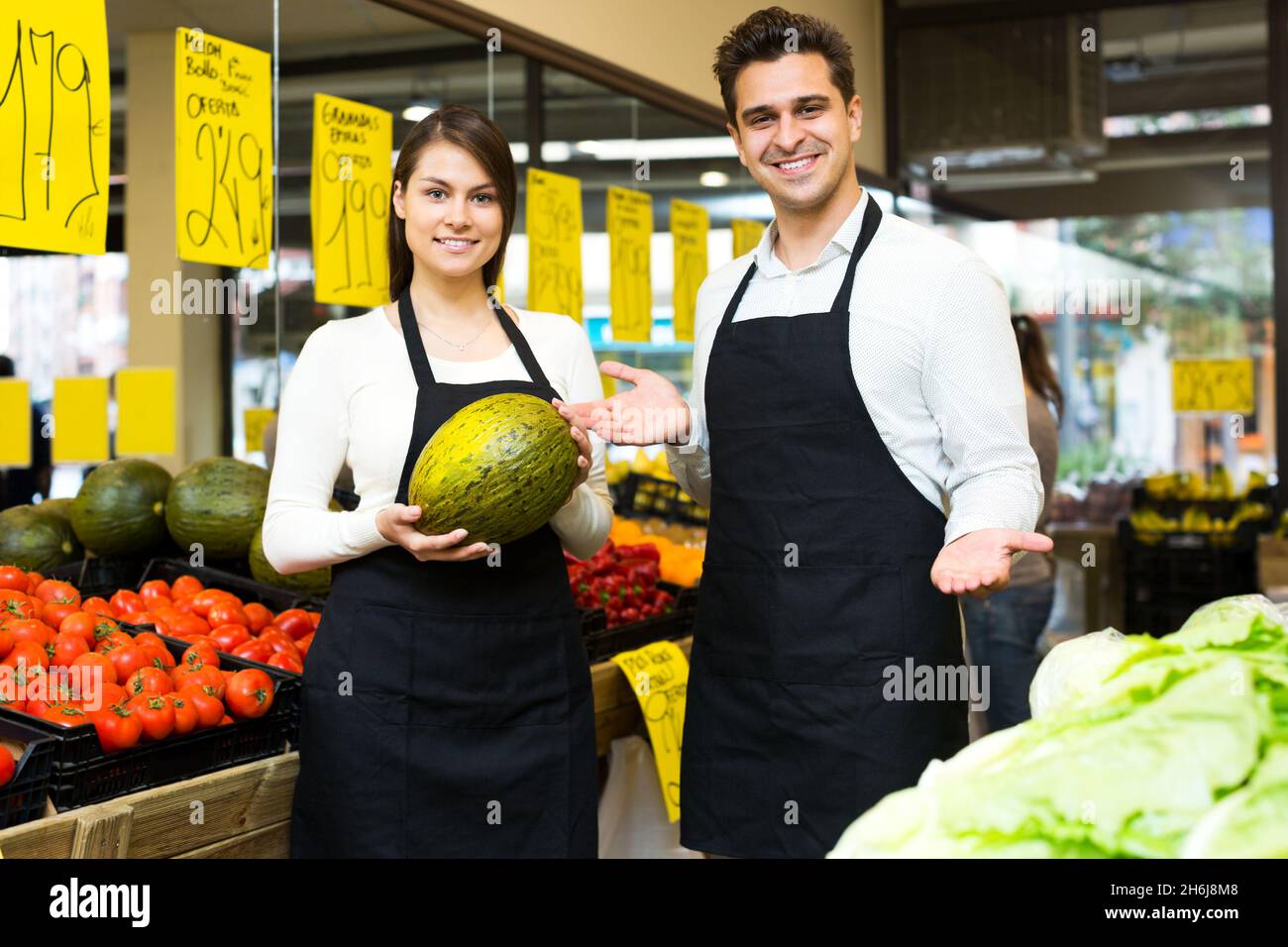 Happy sellers hi-res stock photography and images - Alamy