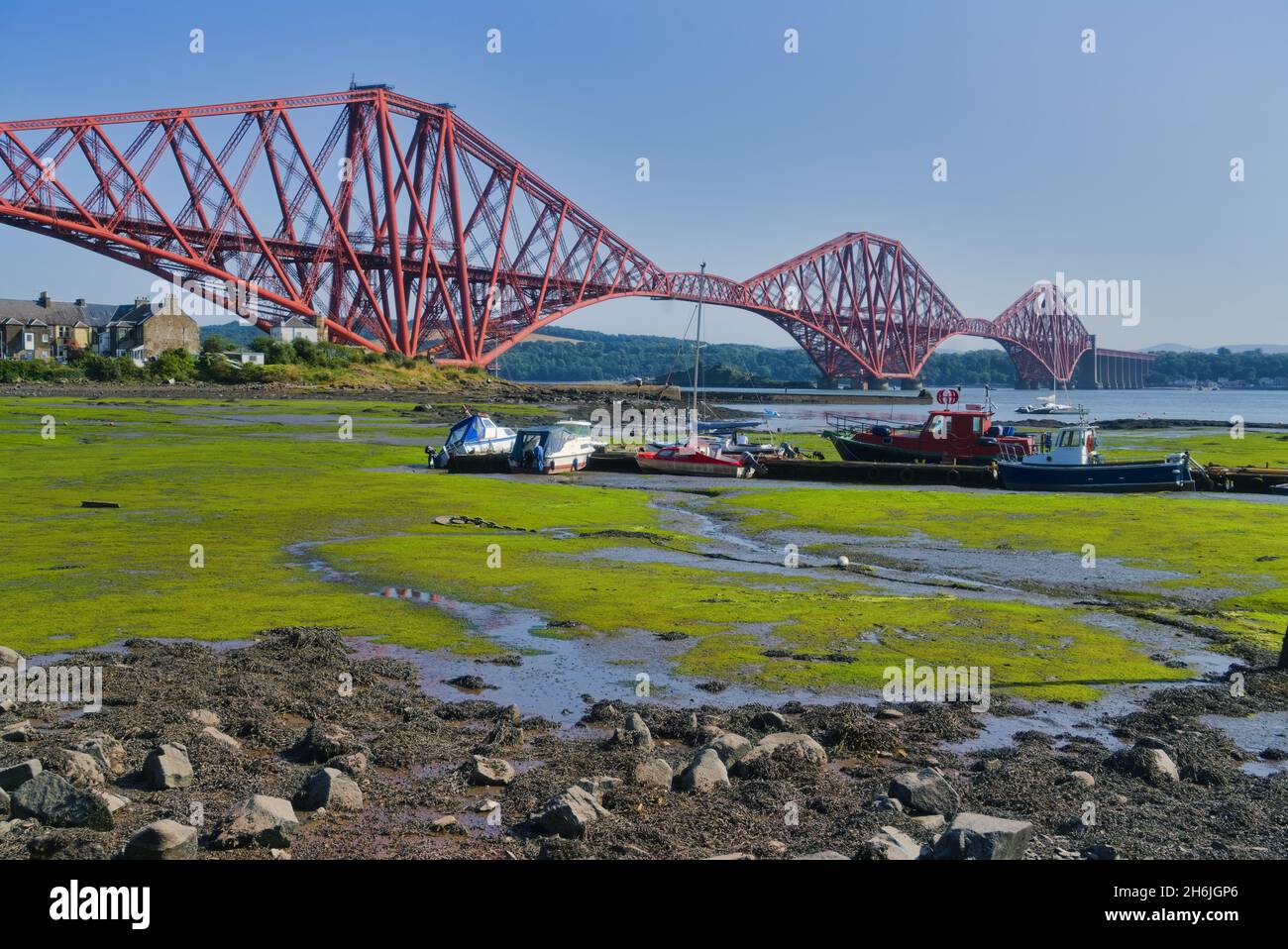 Iconic Forth railway Bridge, Looking south from North Queensferry, Fife ...