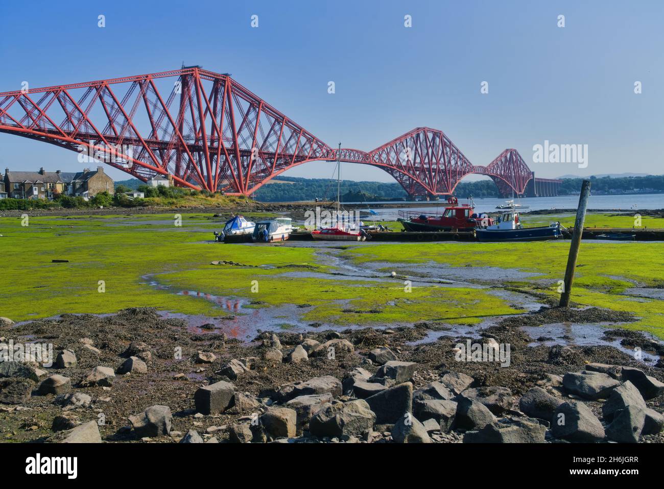 Iconic Forth railway Bridge, Looking south from North Queensferry, Fife ...