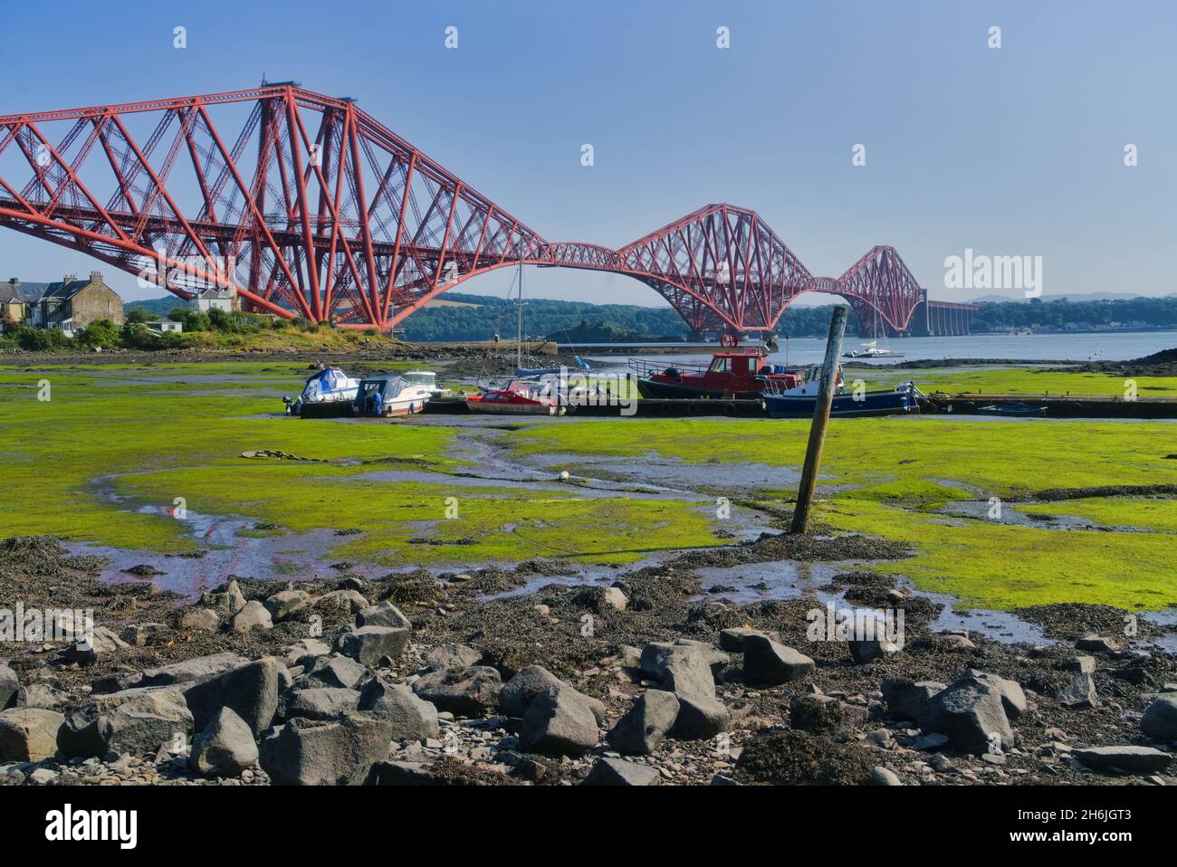 Iconic Forth railway Bridge, Looking south from North Queensferry, Fife ...