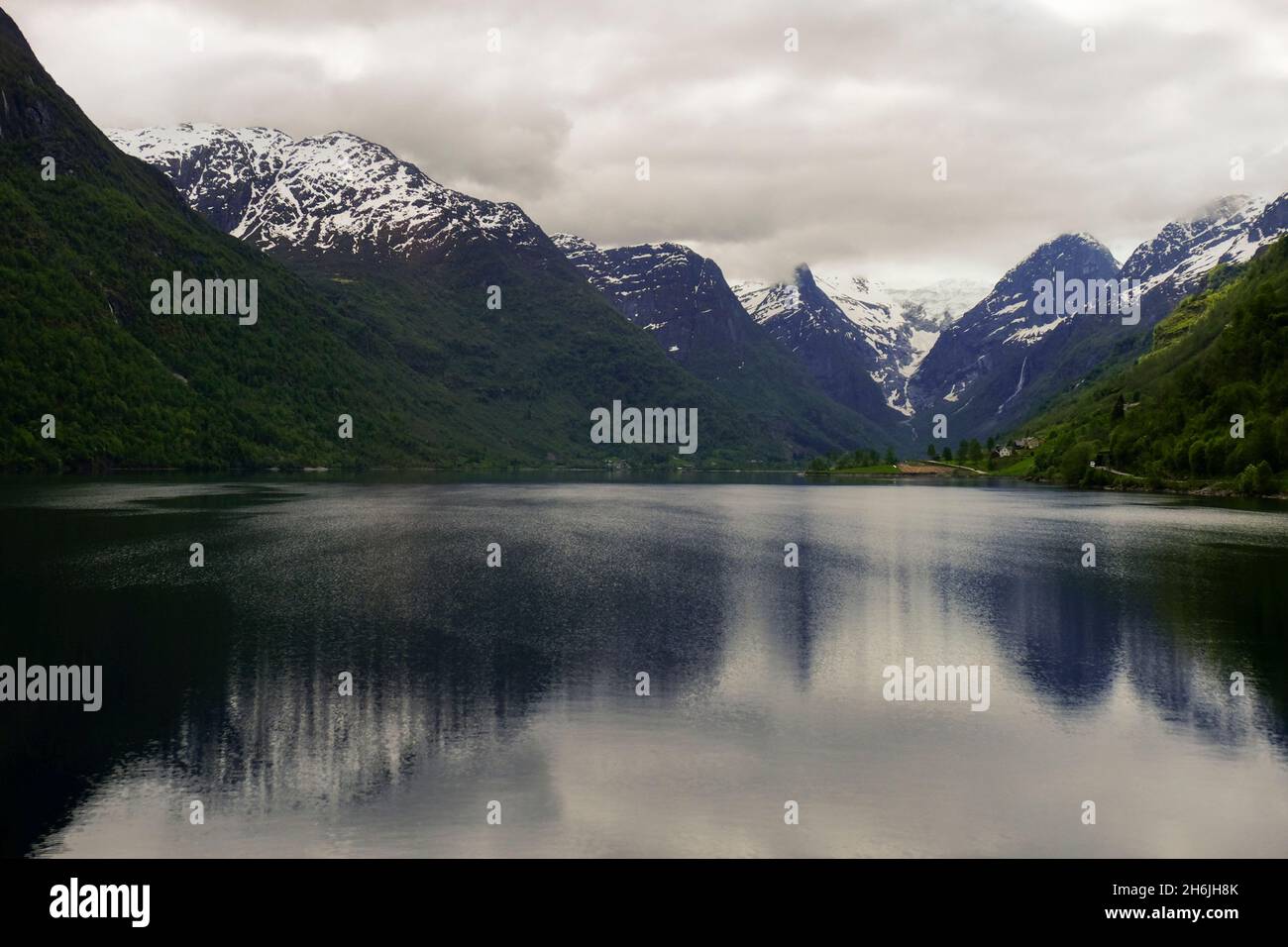 Fjord reflections mountains hi-res stock photography and images - Alamy