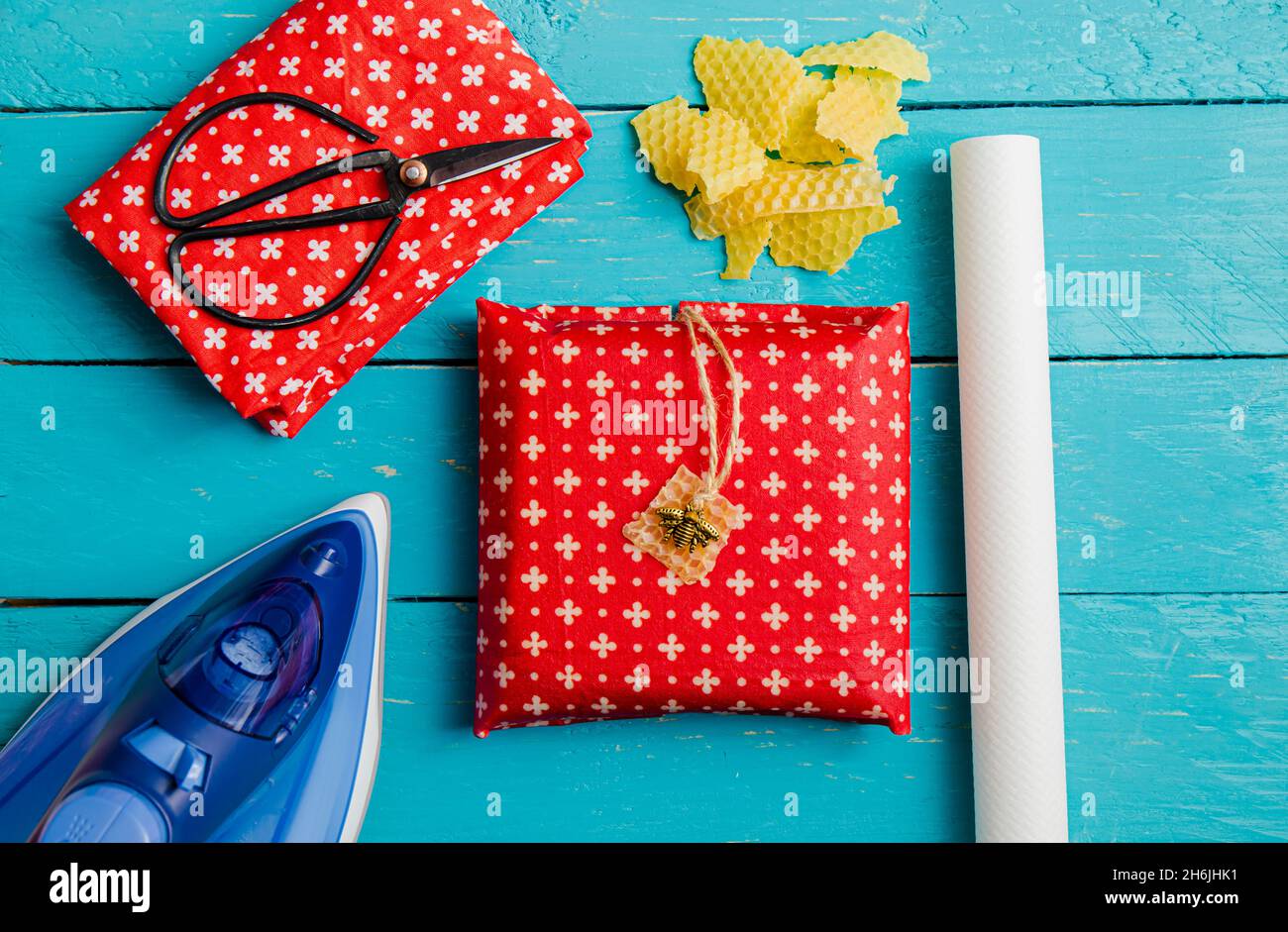 Plastic food wrapper waste hi-res stock photography and images - Alamy