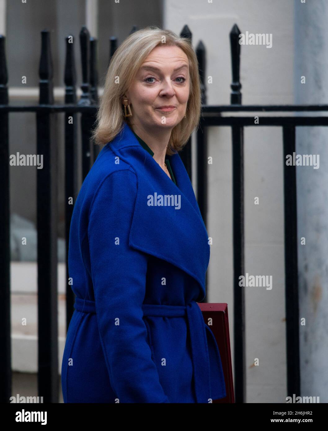 Downing Street, London, UK. 16 November 2021. Elizabeth Truss MP ...