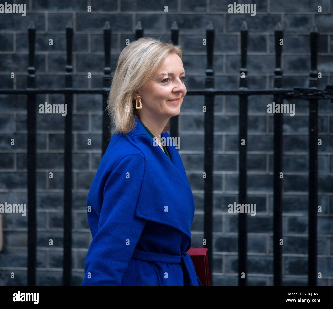 Elizabeth truss 2021 hi-res stock photography and images - Alamy