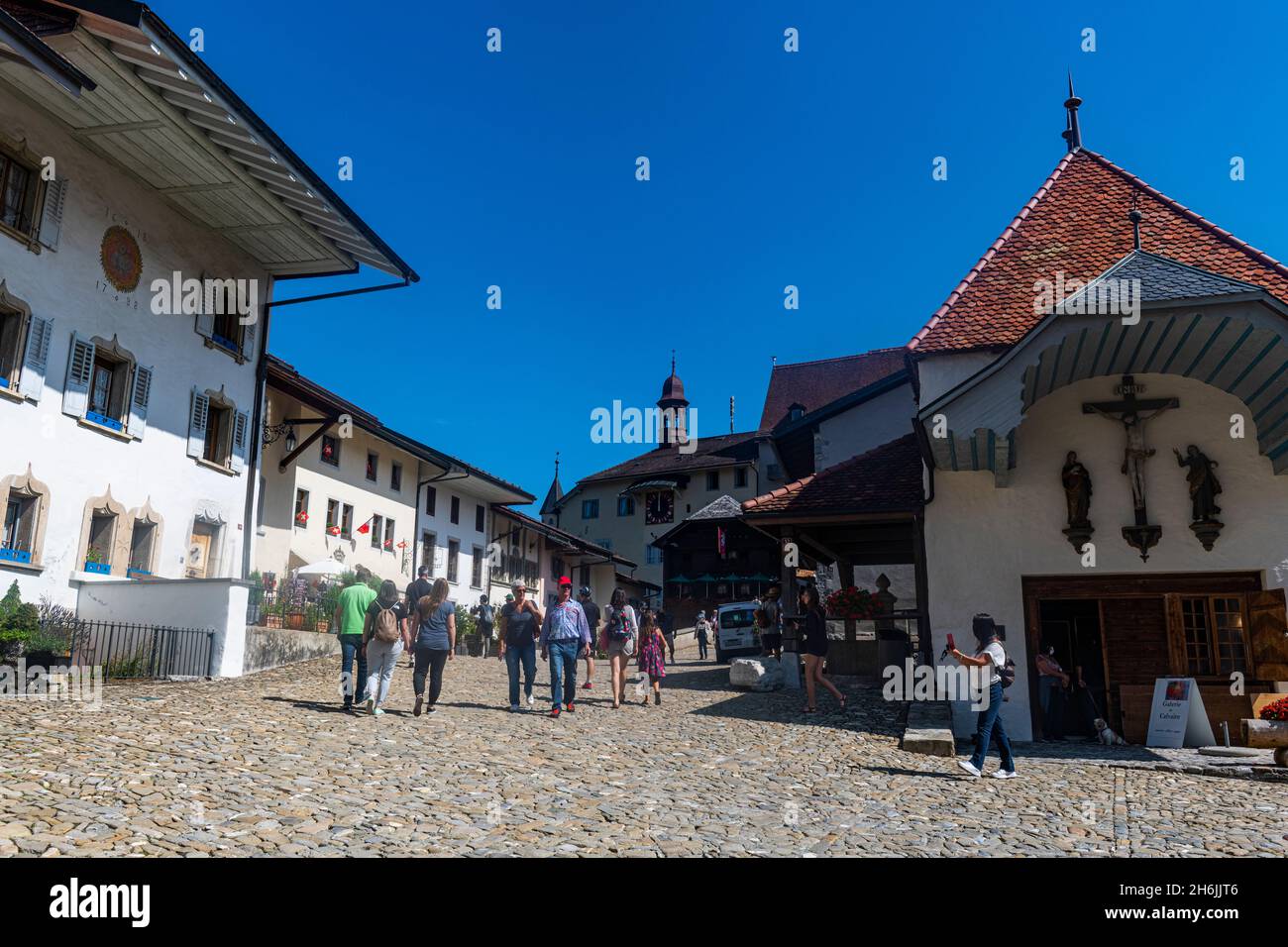 Switzerland medieval architecture hi-res stock photography and images ...