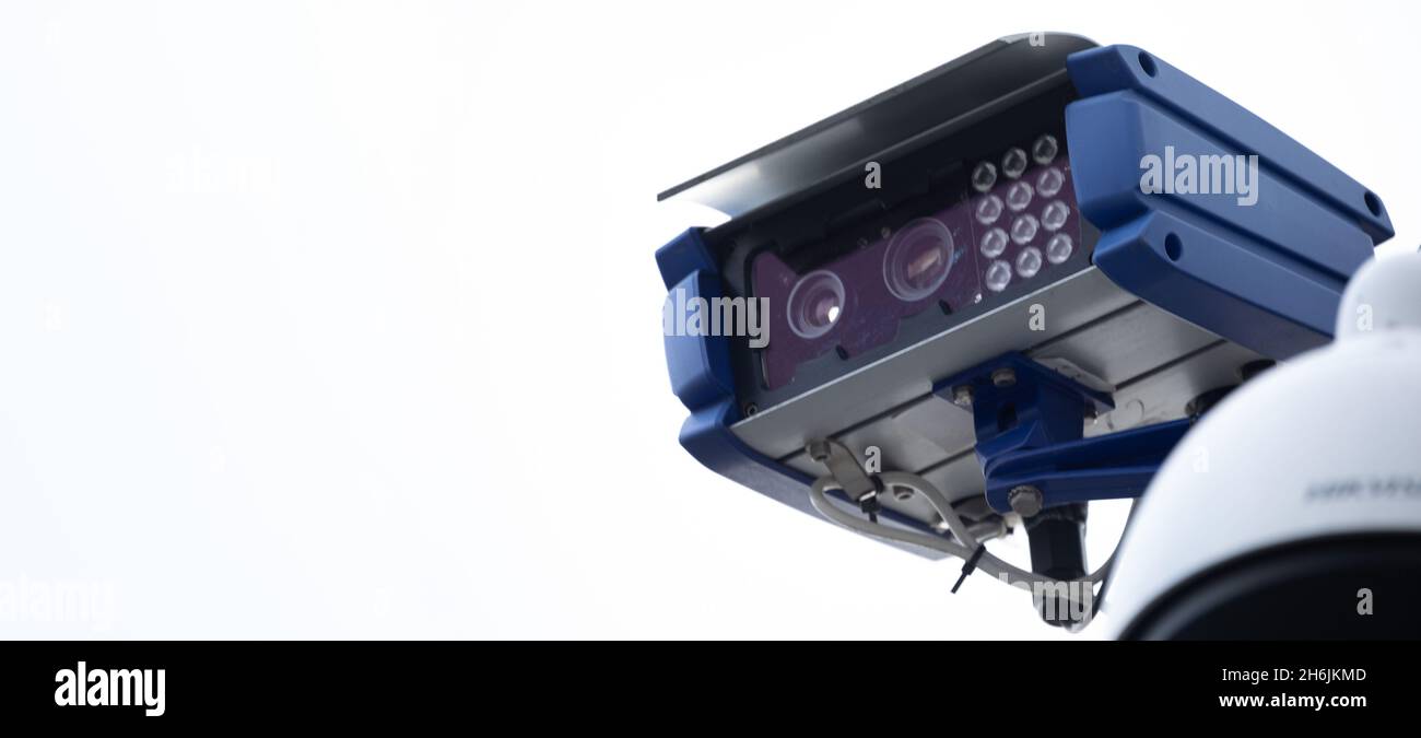 Speed control and traffic monitoring camera with radar Stock Photo - Alamy