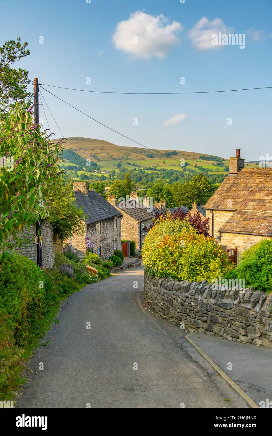 View of Castleton village in the Hope Valley, Peak District National ...