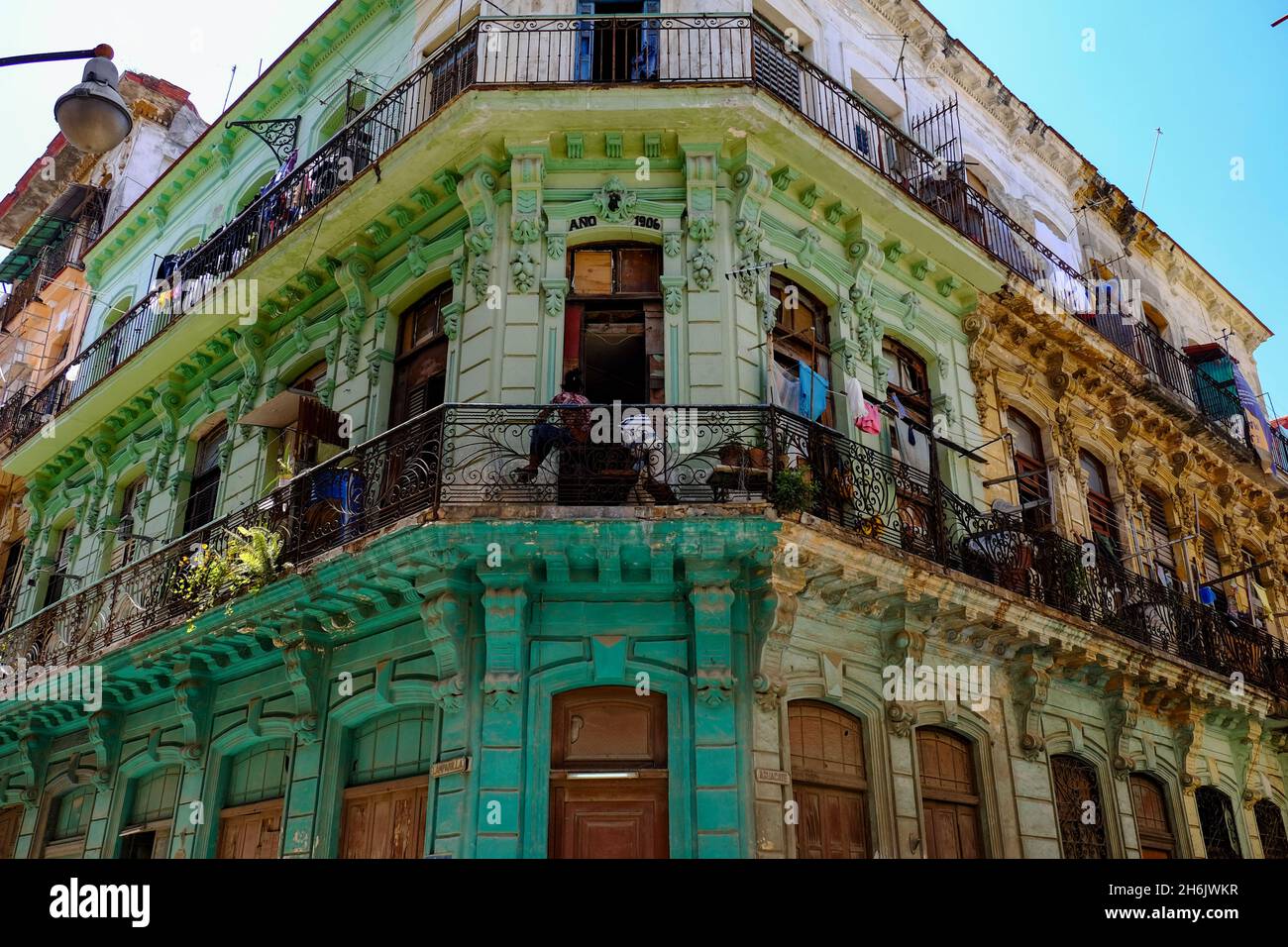 Colorful architecture hi-res stock photography and images - Alamy