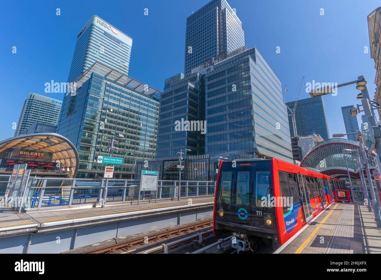 View of DLR train in Canary Wharf, Docklands, London, England, United ...