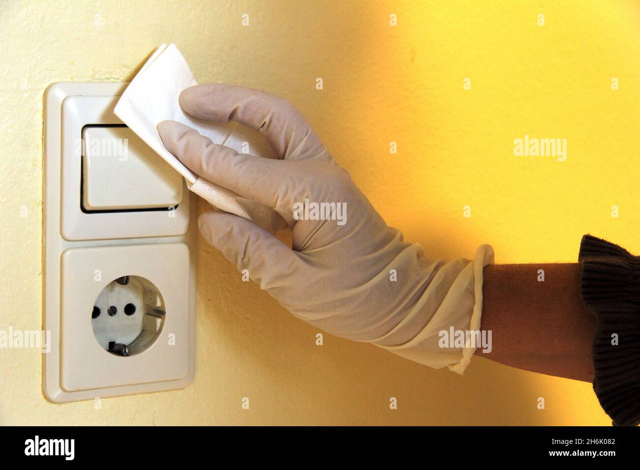 Hand switch hi-res stock photography and images - Alamy