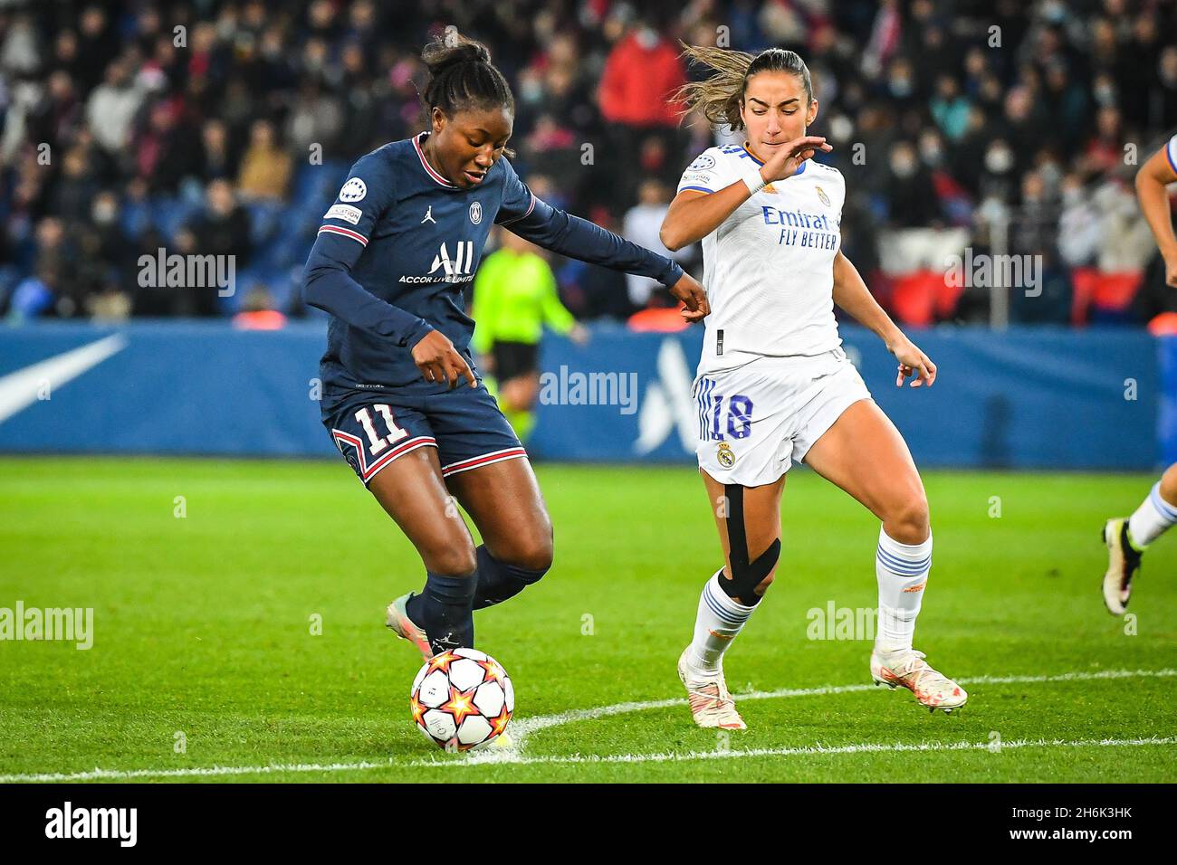 Kadidiatou DIANI of PSG and Lucia RODRIGUEZ of Real Madrid during the ...