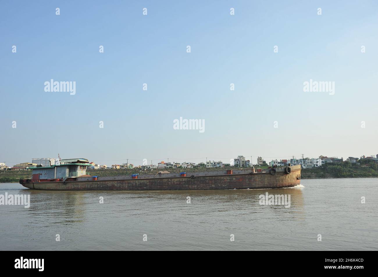 ships running on the river Stock Photo - Alamy