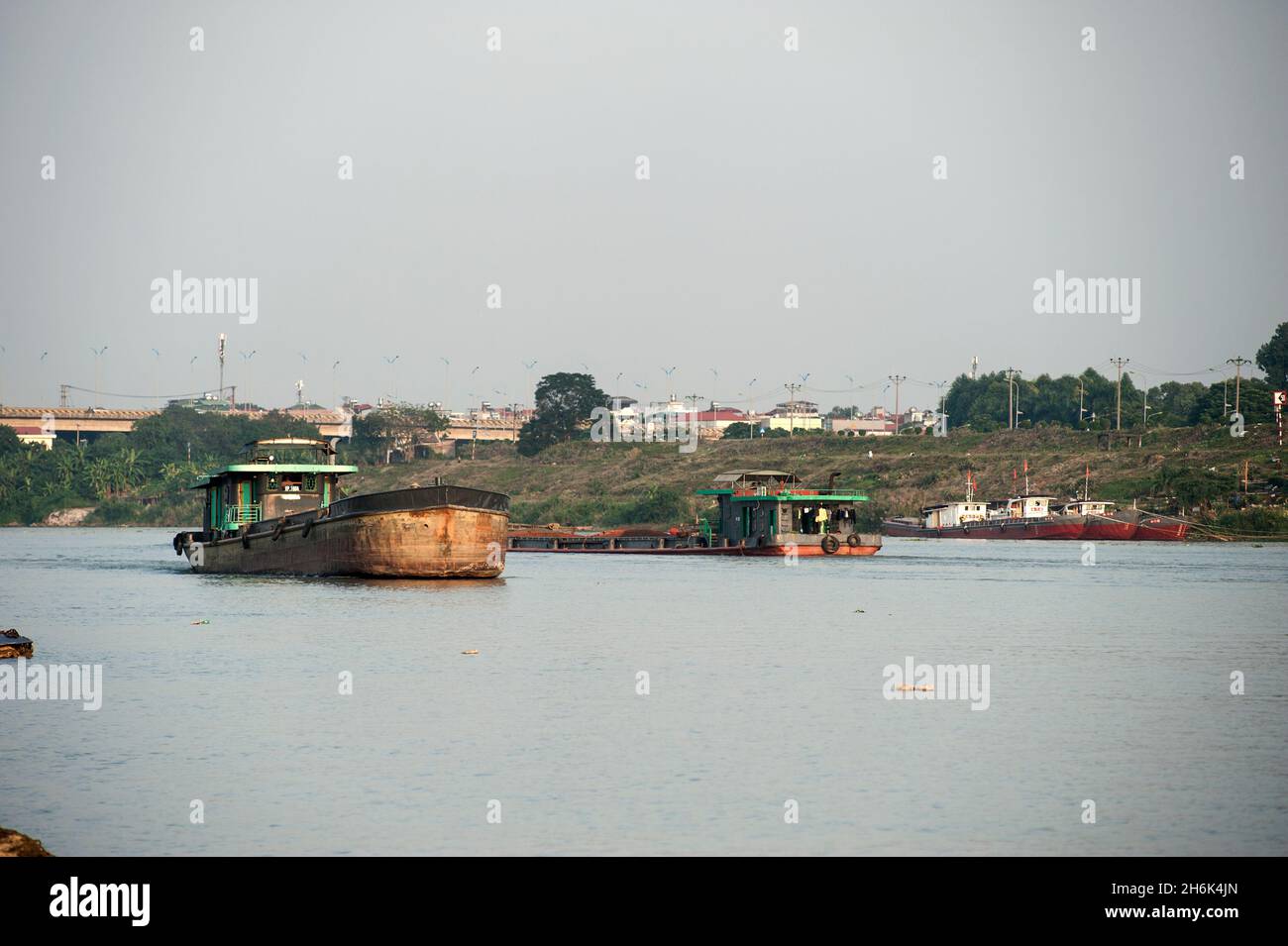 ships running on the river Stock Photo - Alamy