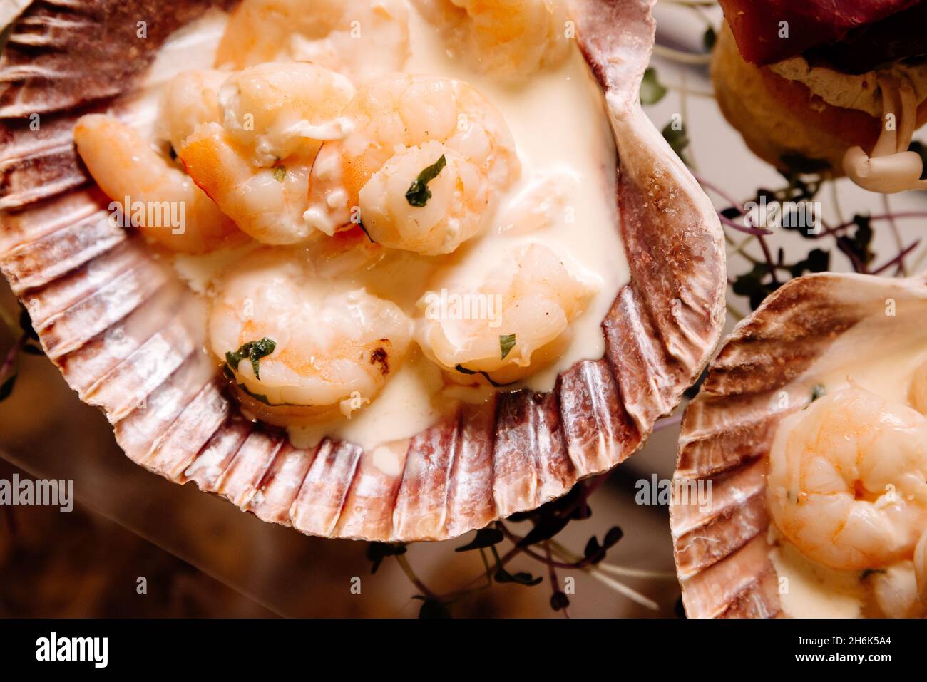 Furshet table hi-res stock photography and images - Alamy