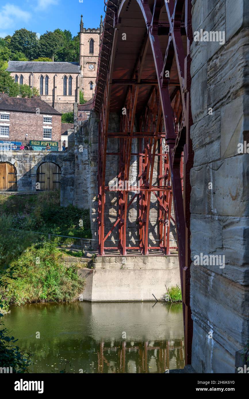 The Iron Bridge was the first bridge built of iron in 1779, linking the ...