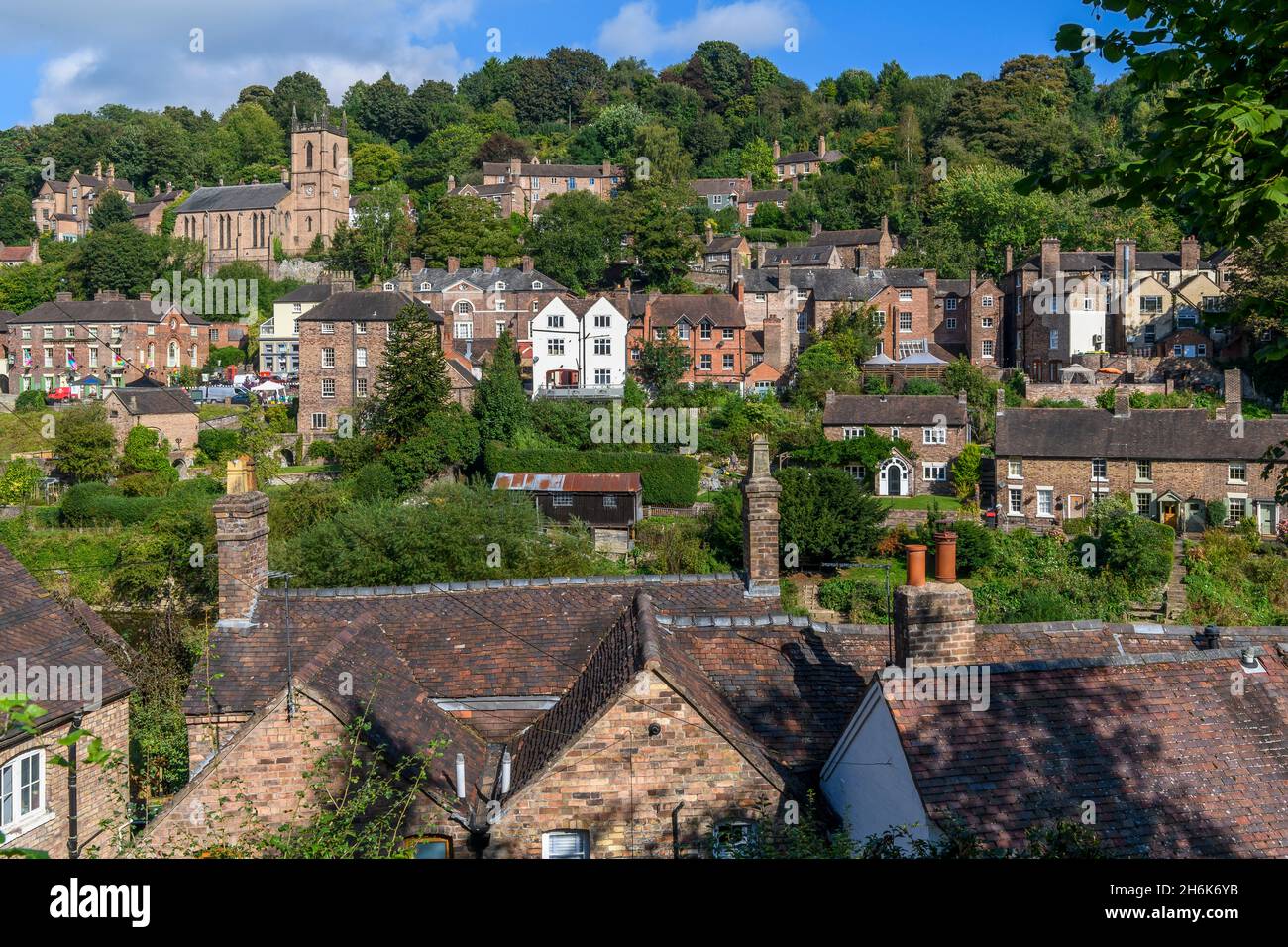 The Iron Bridge was the first bridge built of iron in 1779, linking the ...