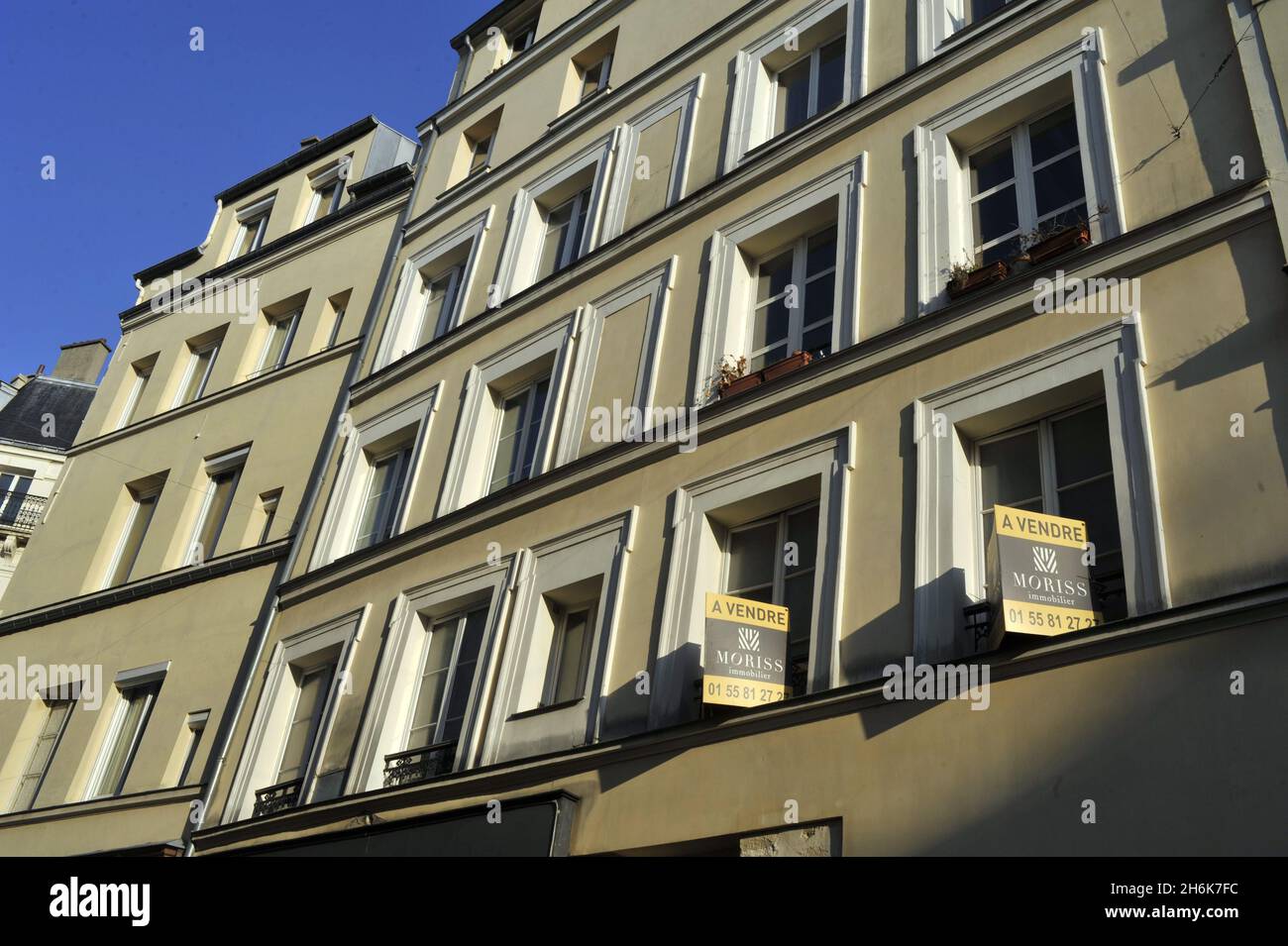 FRANCE. PARIS (75) 5TH ARR. CARDINAL LEMOINE STREET. SIGNS FOR SALE ...