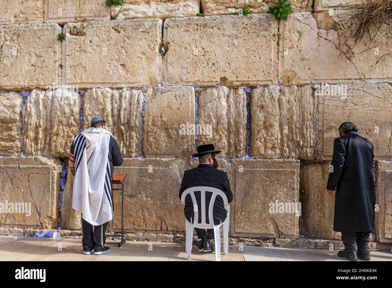 Jewish prayer temple mount hi-res stock photography and images - Alamy