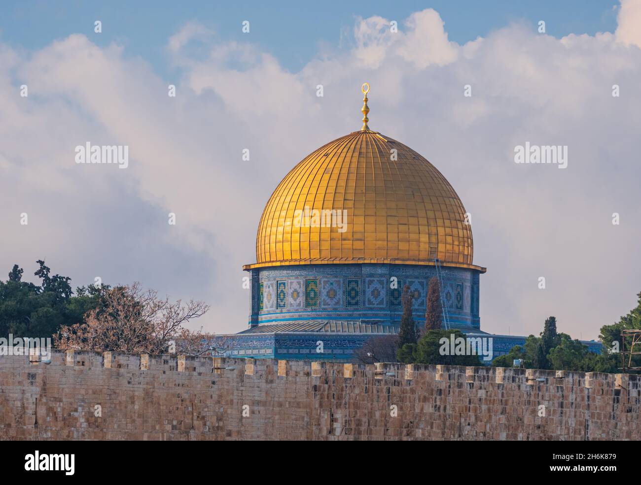 Mosque Dome of the Rock on the Temple Mount, Jerusalem Stock Photo - Alamy