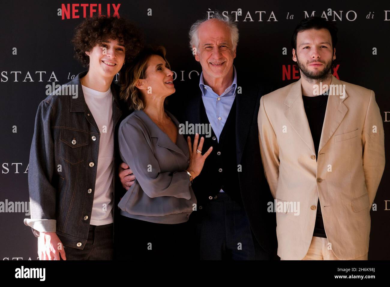 from left to right the actors in the film Filippo Scotti, Teresa ...