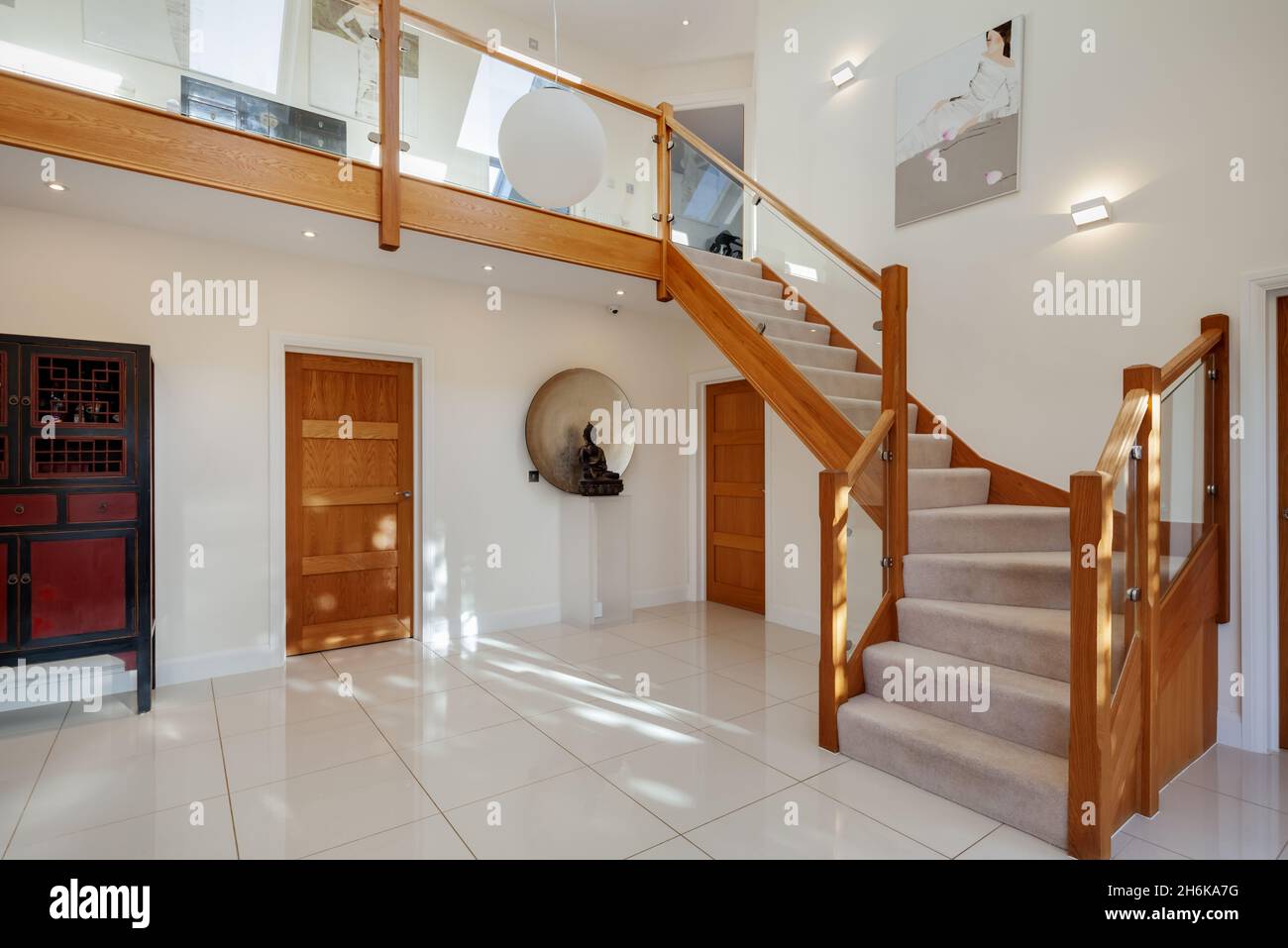 Modern home stairs hi-res stock photography and images - Alamy