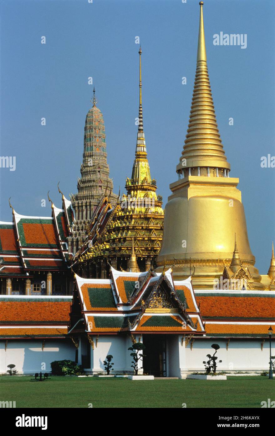 The Grand Palace complex, Bangkok, Thailand Stock Photo - Alamy