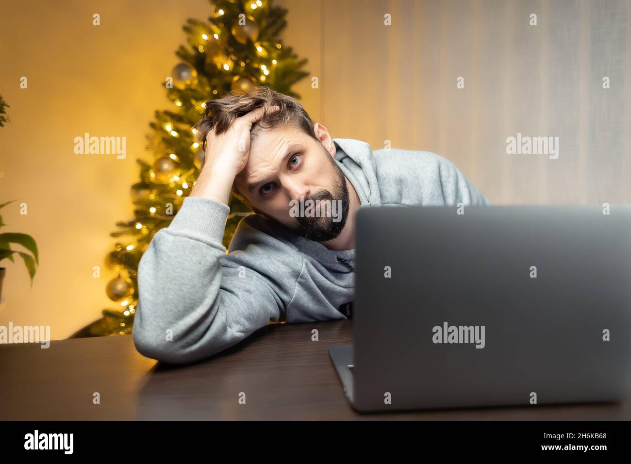 Man bent over hi-res stock photography and images - Alamy