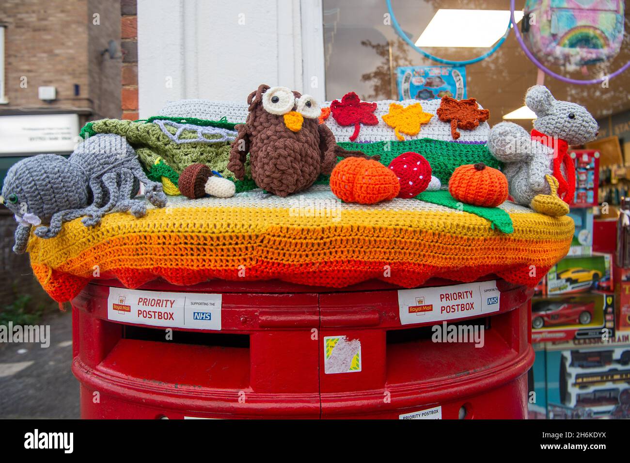 Royal mail nhs priority postbox hi-res stock photography and images - Alamy
