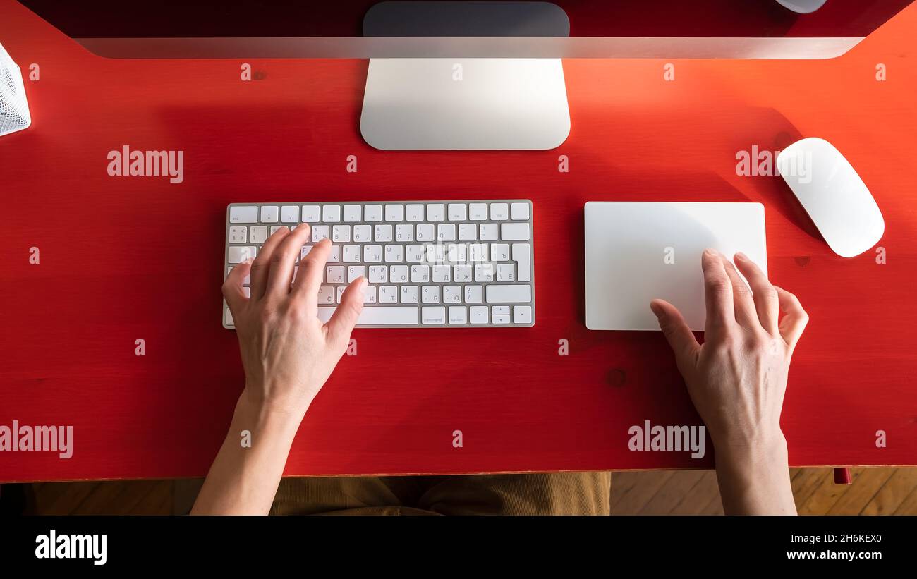 Touchpad mouse hi-res stock photography and images - Alamy