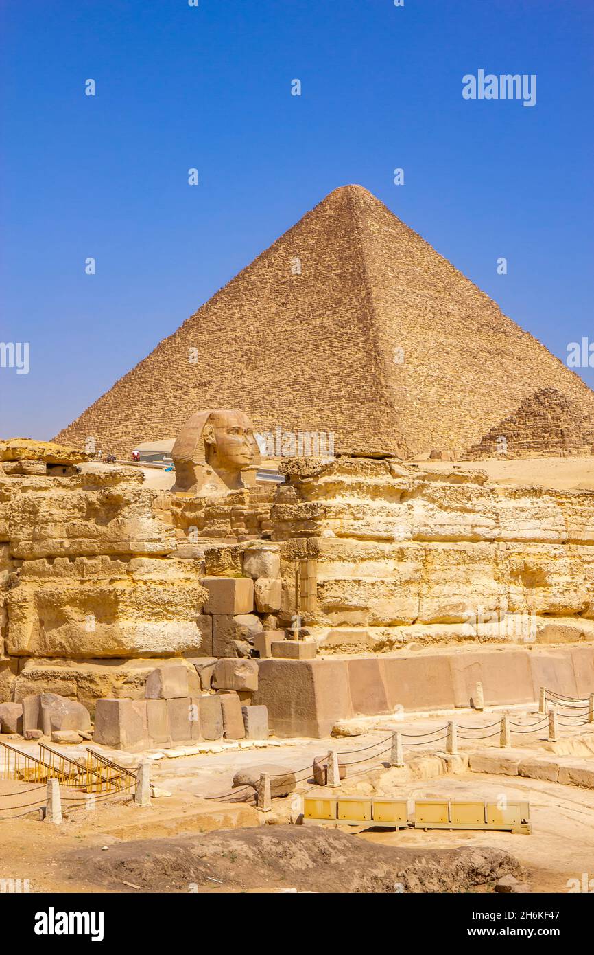 The great pyramids and Sphinx monument in Giza, Cairo, Egypt Stock ...