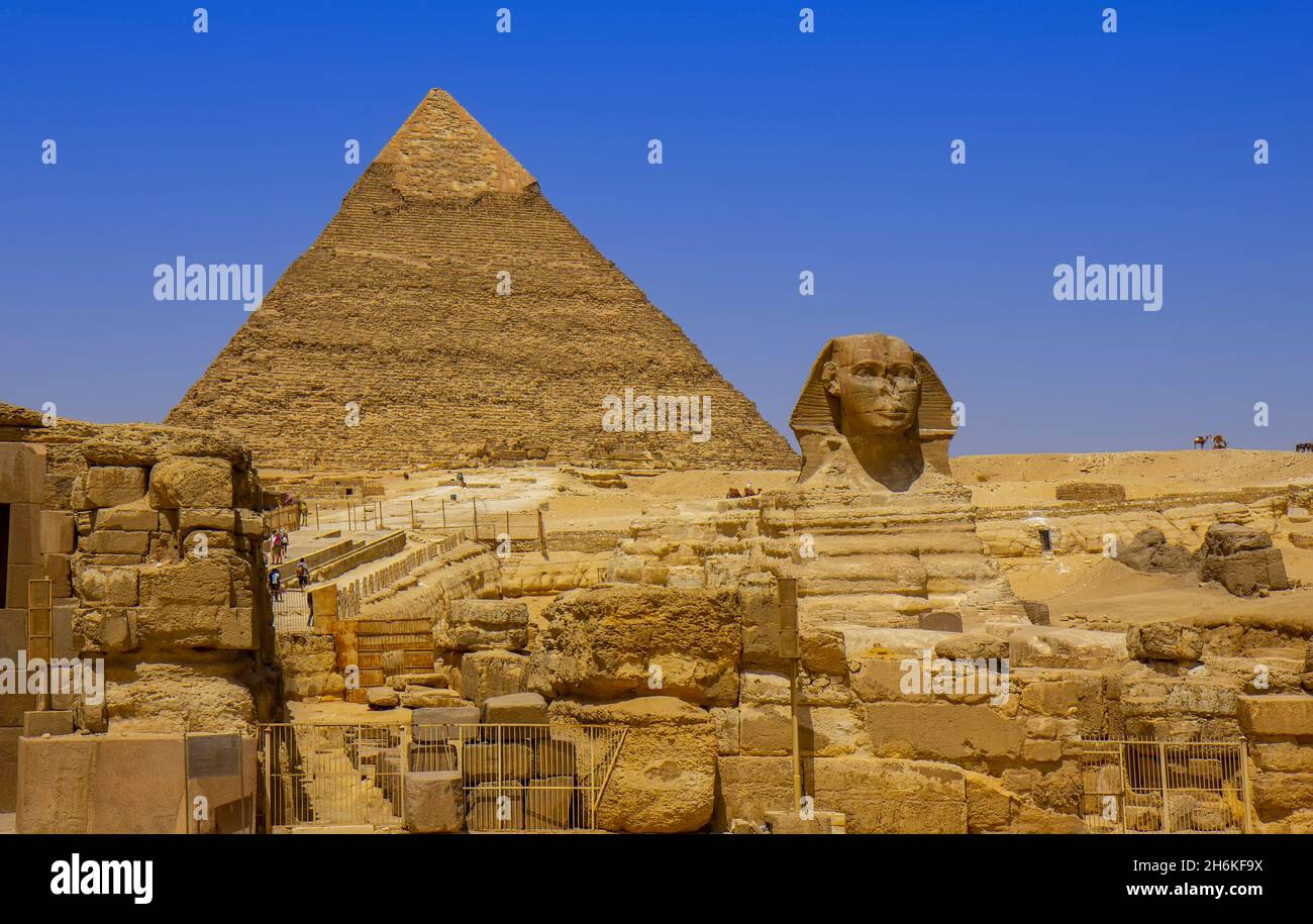 The great pyramids and Sphinx monument in Giza, Cairo, Egypt Stock ...