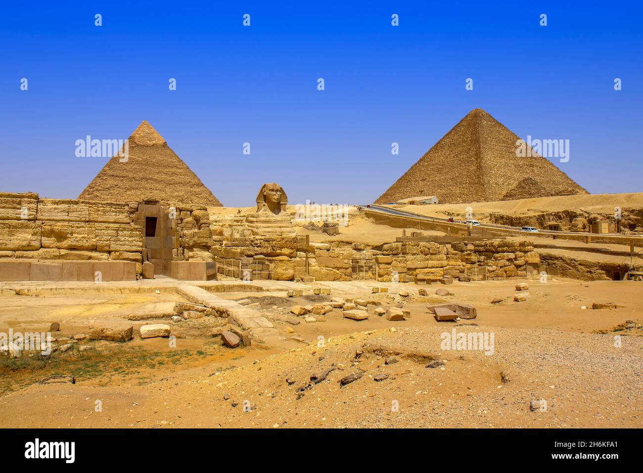 The great pyramids and Sphinx monument in Giza, Cairo, Egypt Stock ...