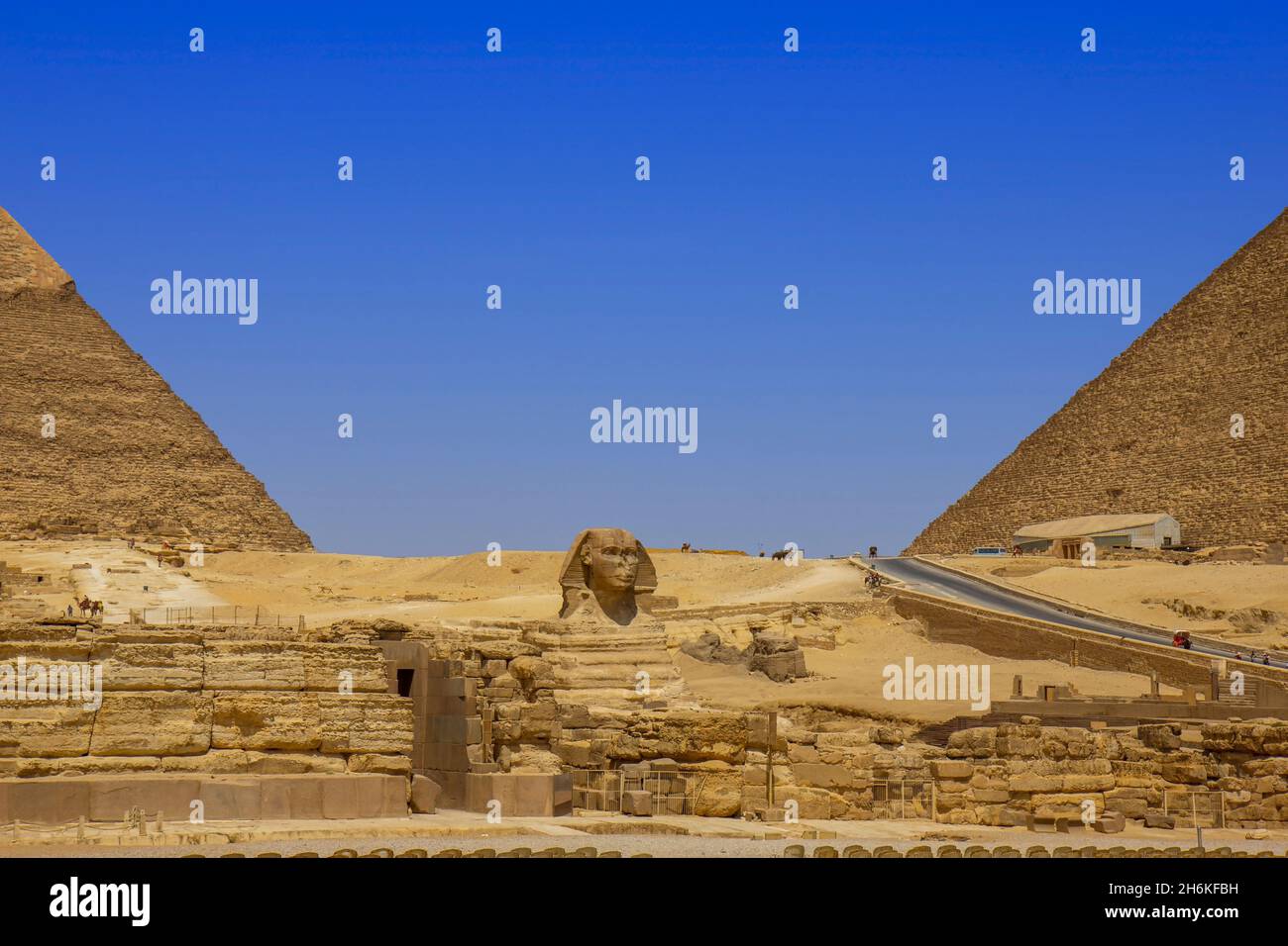 The great pyramids and Sphinx monument in Giza, Cairo, Egypt Stock ...