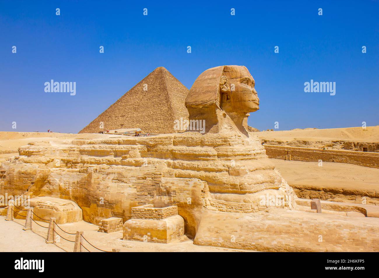 The great monument of Sphinx in Giza, Cairo, Egypt Stock Photo - Alamy