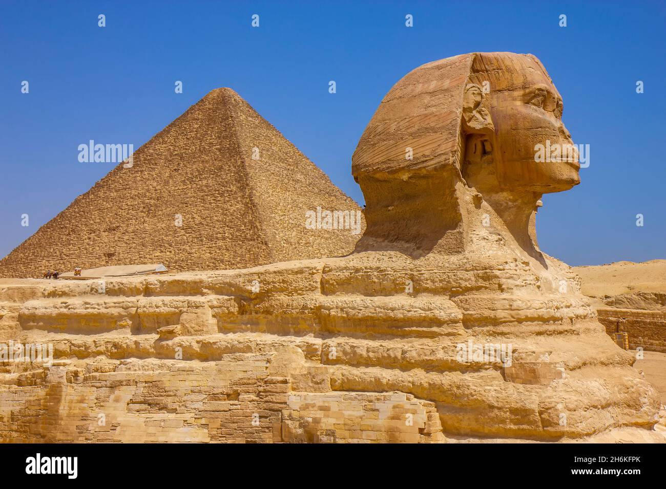 The great monument of Sphinx in Giza, Cairo, Egypt Stock Photo - Alamy