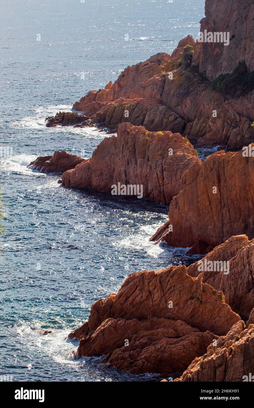 Vertical shot foamy sea hi-res stock photography and images - Alamy