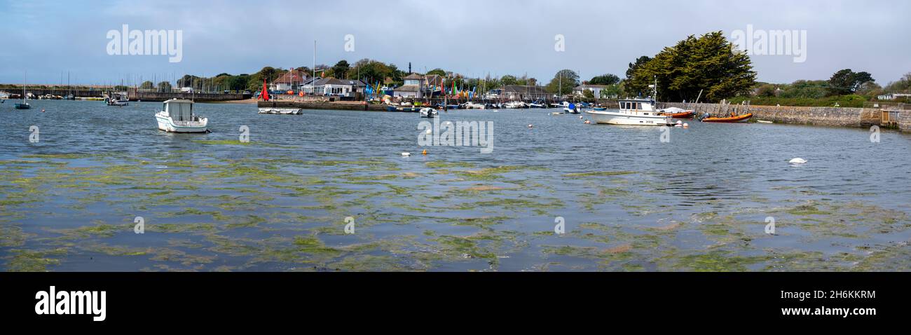 Lymington and the coastal village of keyhaven hi-res stock photography ...