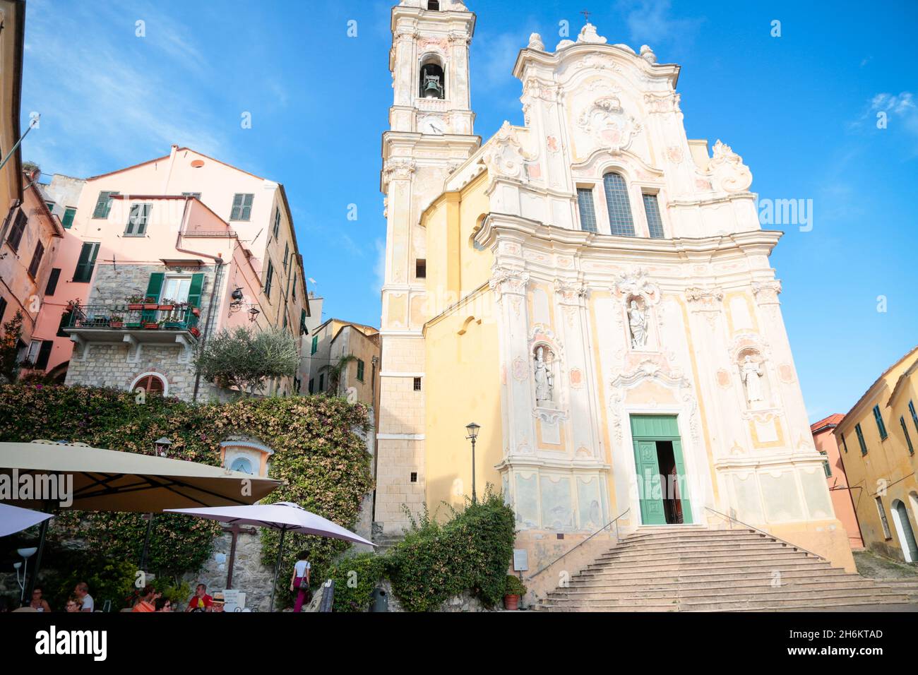 Cervo ligure, Italian roman city of the Ligurian riviera, in summer ...