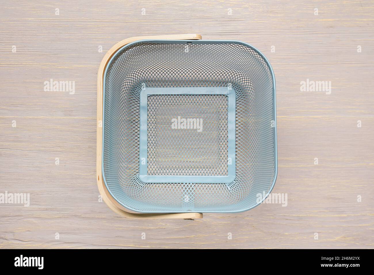 Empty organizer hi-res stock photography and images - Alamy