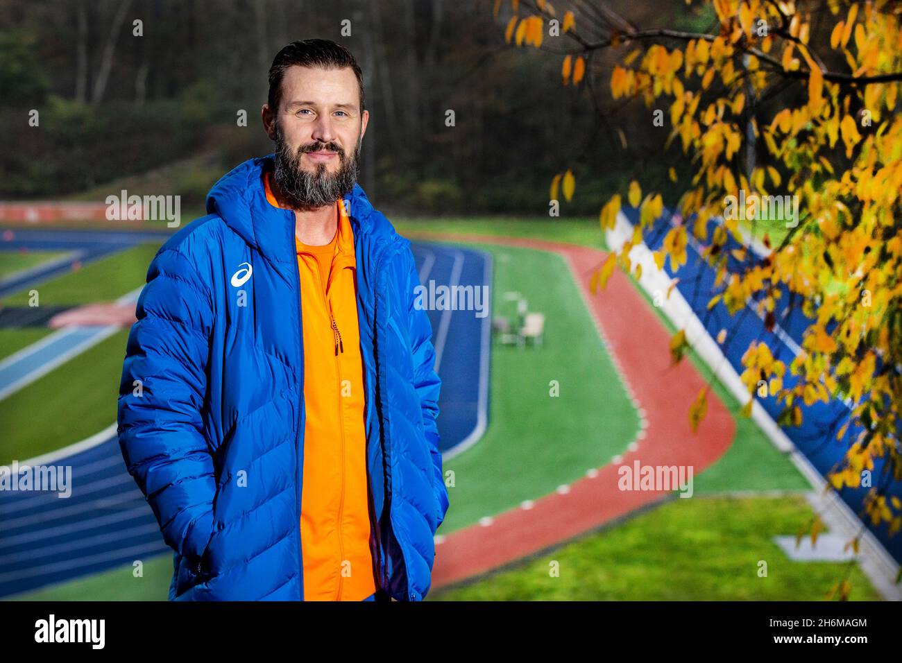 ARNHEM, NETHERLANDS - NOVEMBER 16: The new headcoach of the Dutch ...